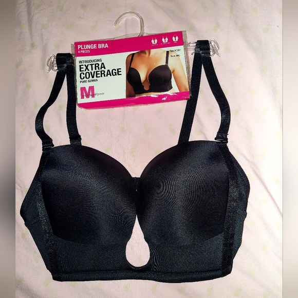 Maidenform | Intimates & Sleepwear | Nwt Maidenform Black Plunge Bra ...